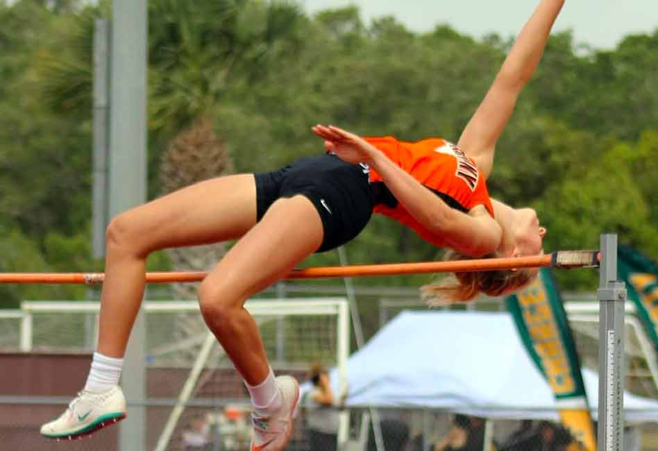 Multi-Tasking No Problem For Talented Harmony Longhorn Drea Thompson